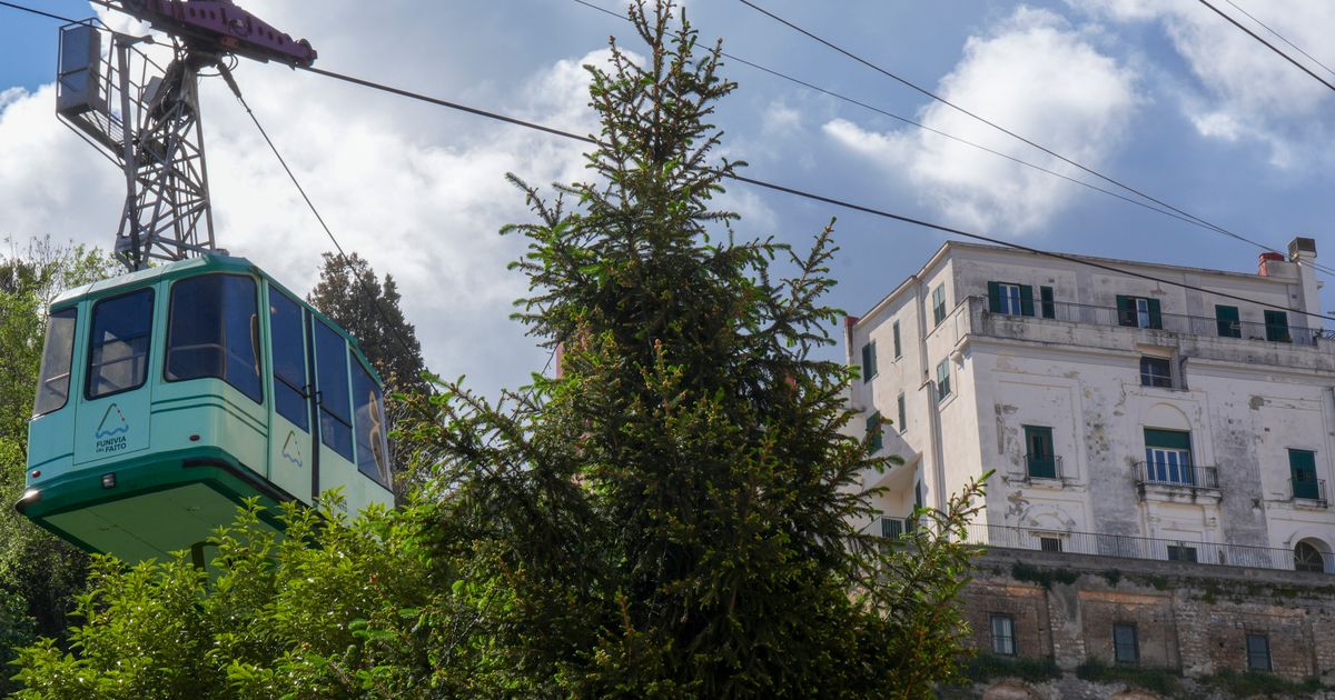 3 tourists among 4 killed after Italian cable car crashes into a ravine ...