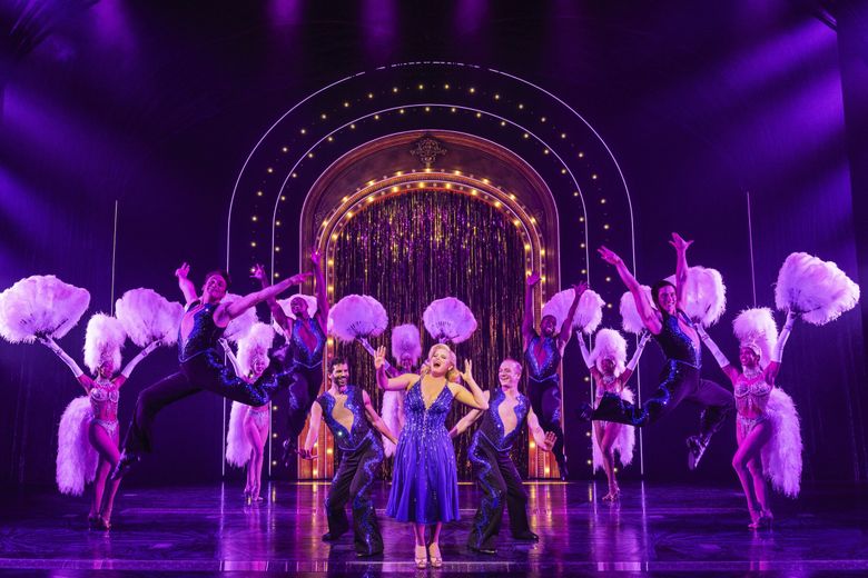 Leading Actress In A Musical 60 Photos - Moonagedaydream.film