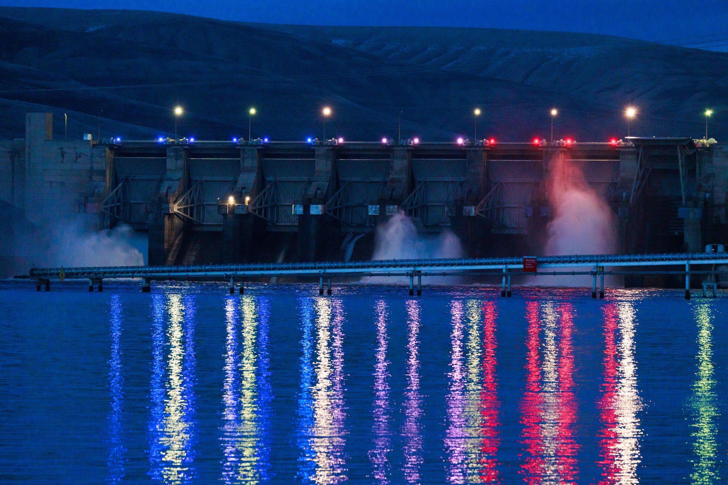 How we pushed the Columbia, the Northwest’s great river, to its limits ...