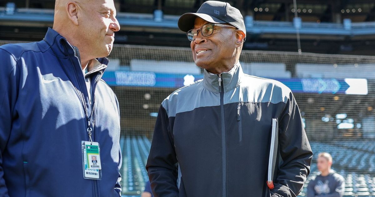 Former Mariners broadcaster Dave Sims makes his return to T-Mobile Park ...