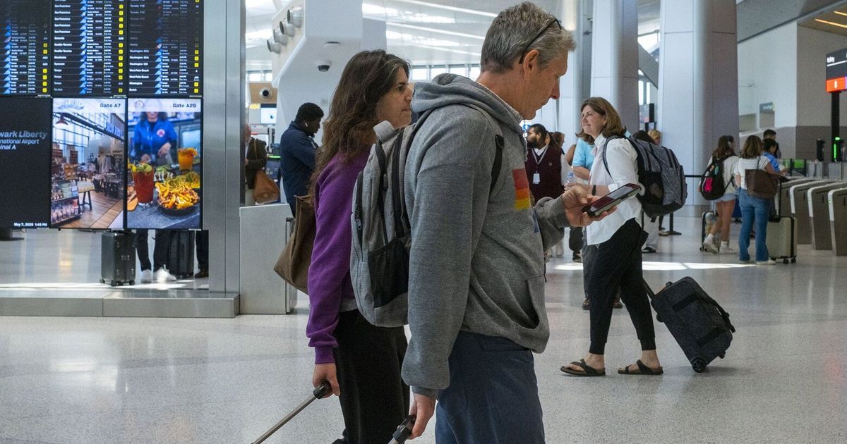 As foreign tourists stay away, U.S. could lose $12.5 billion this year ...