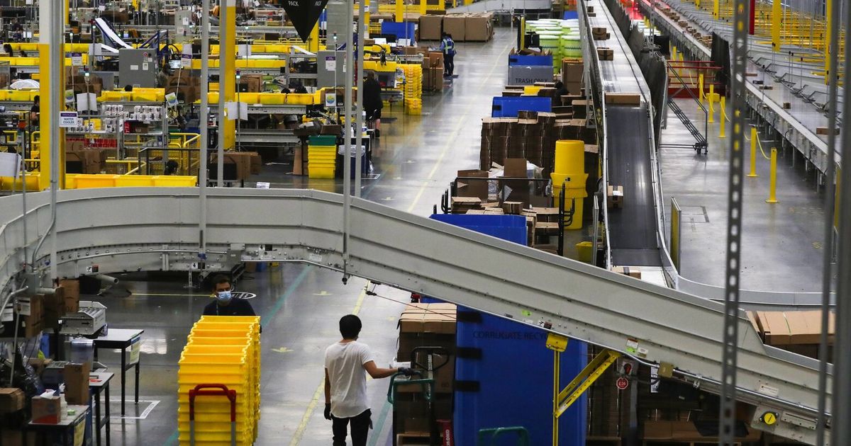 Amazon claims warehouses are getting safer. Critics say progress is too slow | The Seattle Times