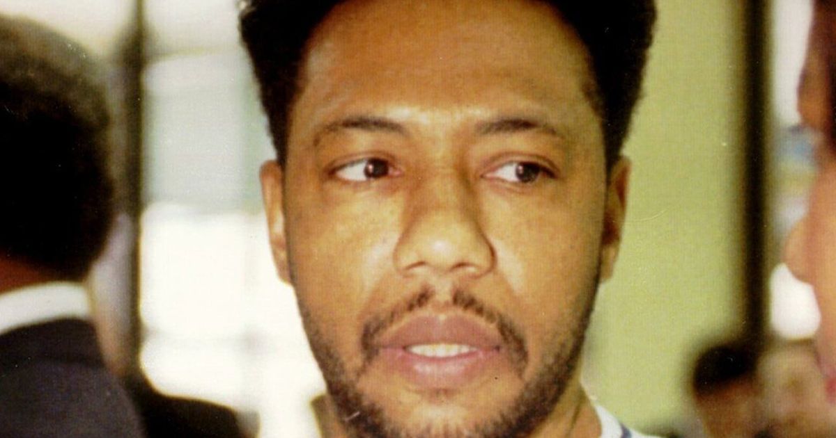 Trump commutes federal life sentence for Gangster Disciples founder ...