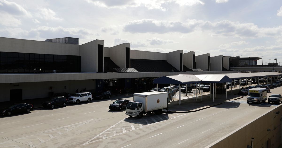 Report says thick smoke filled the cabin of a Delta plane that took off ...