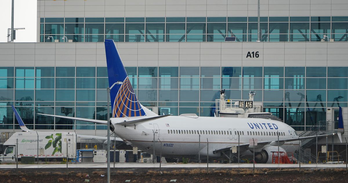 Officials plan to revamp the US air traffic control system. Here’s a ...