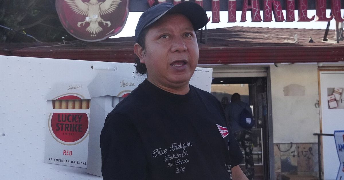 After a calm night, L.A. mayor shortens downtown curfew hours imposed ...