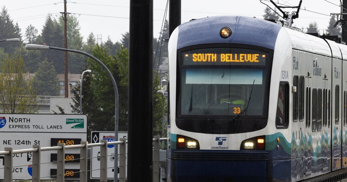 2 Line light rail back in service after copper wire theft in Bellevue ...