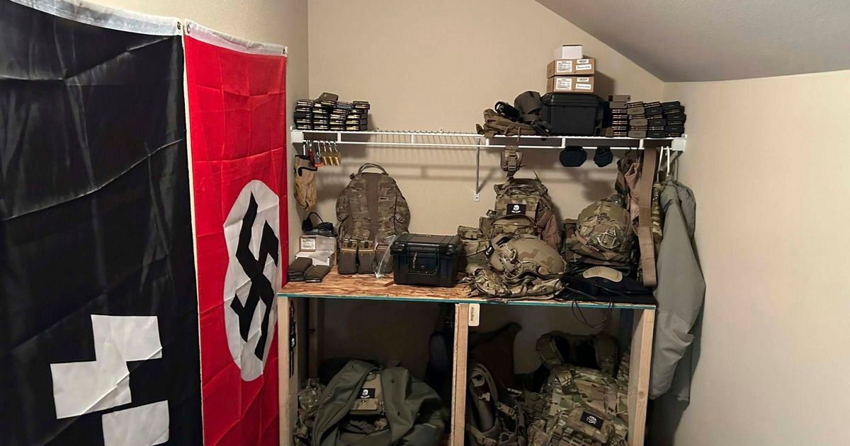 Cache of guns, armor and Nazi paraphernalia found during FBI raid of WA ...
