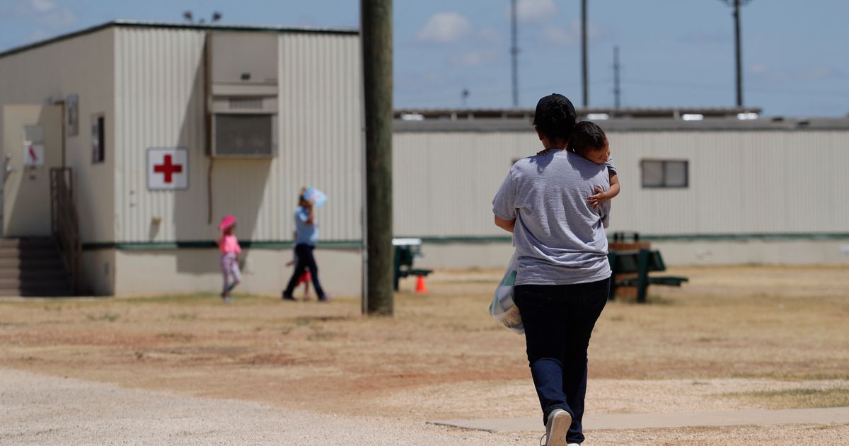 New insight into Texas family detention reveals adults fighting kids ...