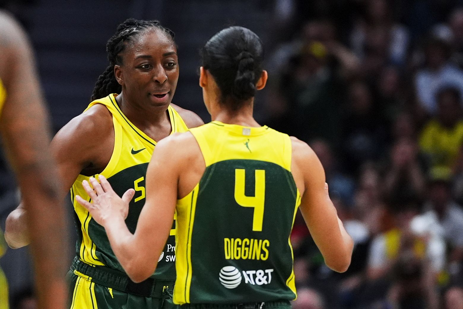 Caitlin Clark makes return trip to Seattle to face Storm | The Seattle ...