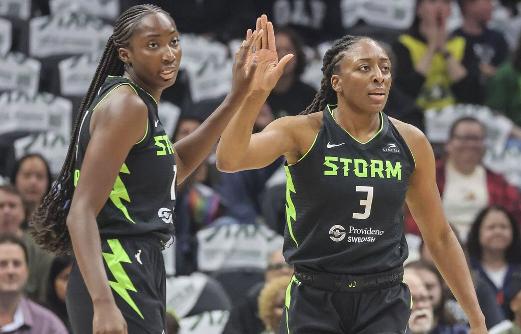 Seattle Storm bolster bench by signing Tiffany Mitchell | The Seattle Times