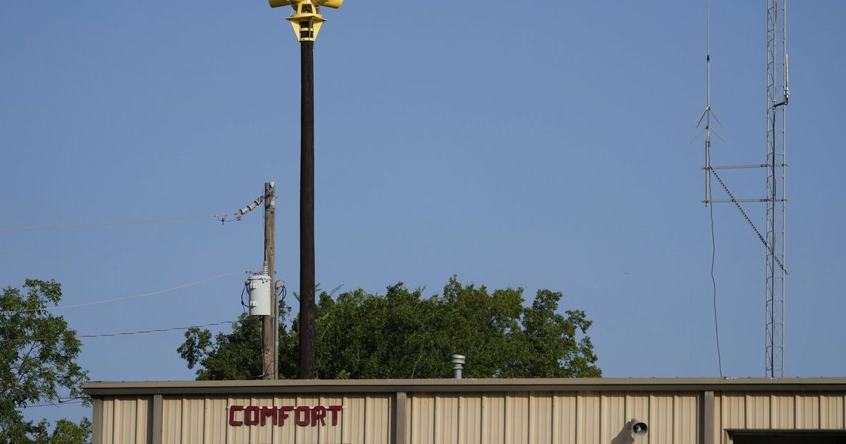 A small Texas community where everyone survived flooding has sirens ...