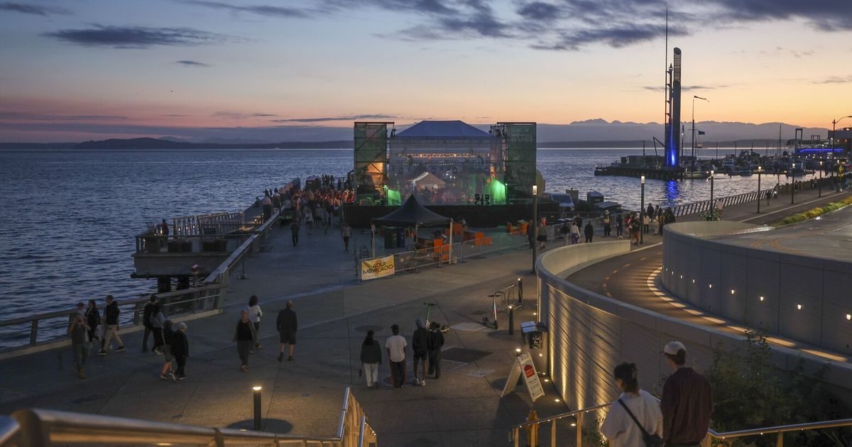 Seattle weather: Clear skies for Seafair Torchlight Parade, Bite of ...