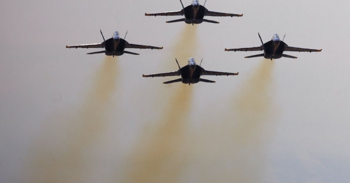Photos: Blue Angels roar back to Seattle | The Seattle Times