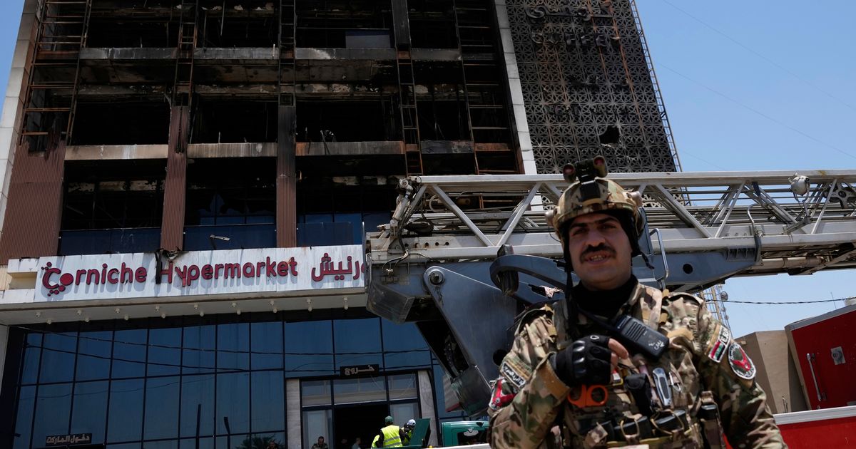 An Iraqi governor resigns after a deadly mall fire | The Seattle Times