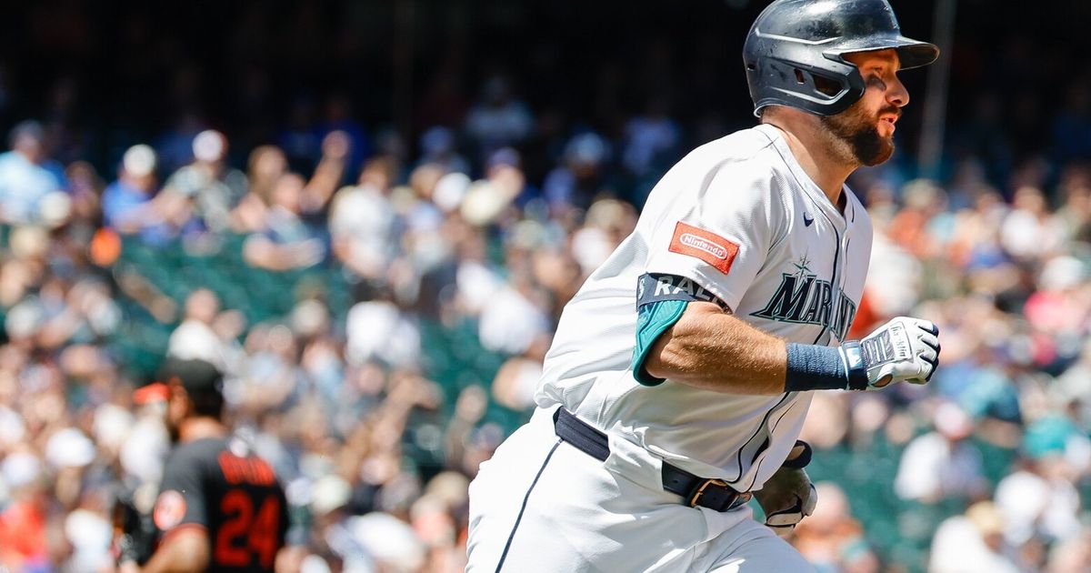 Red-hot Mariners head east, open road trip in sweltering Baltimore ...
