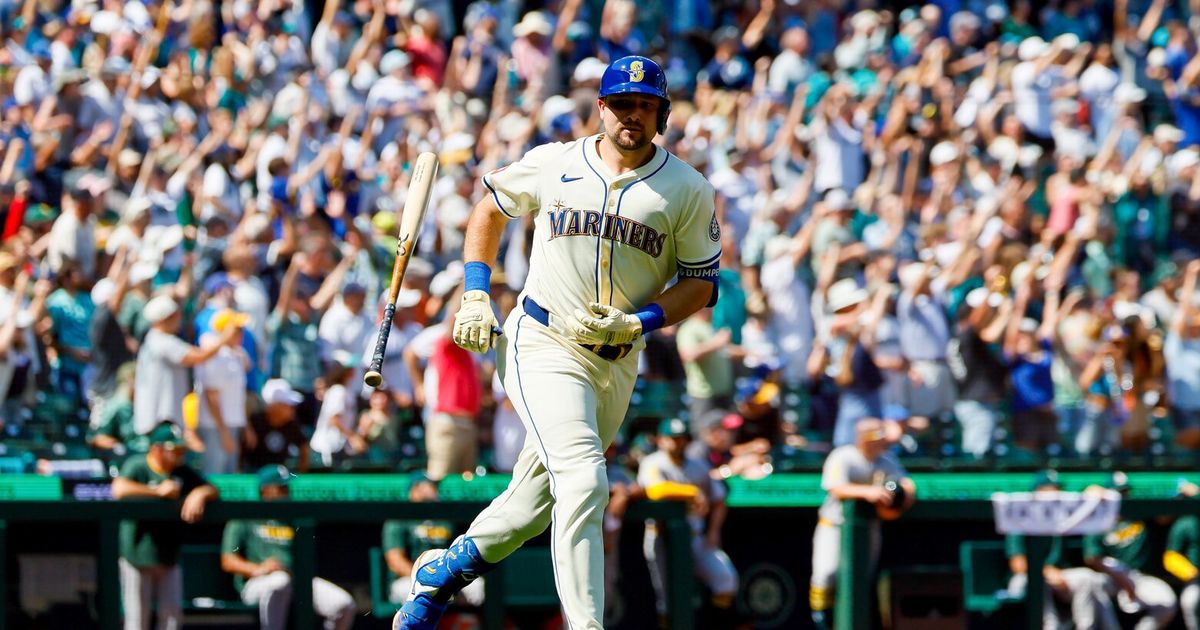 Cal Raleigh breaks Salvador Perez’s record for most homers in a season by a catcher | The ...