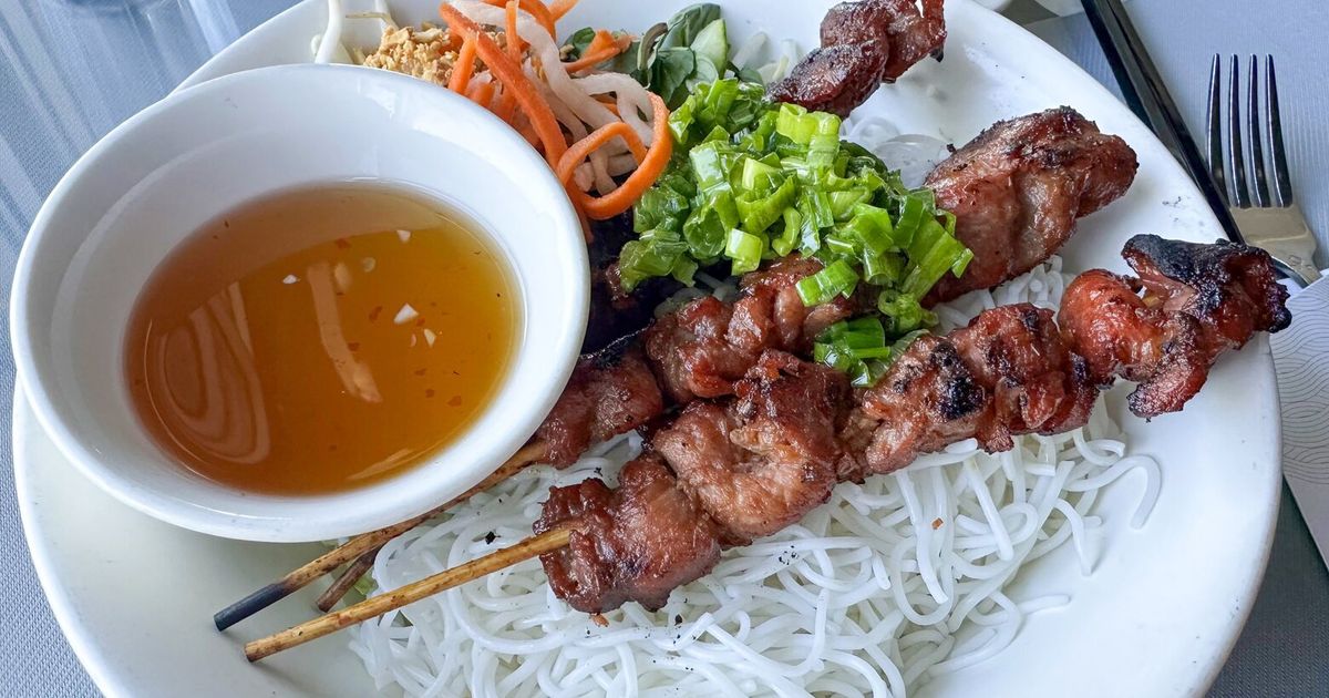 3 great places to eat in Burien | The Seattle Times