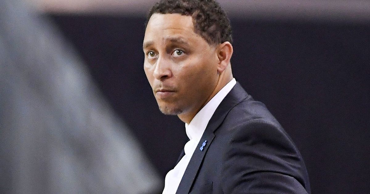 Washington Husky men’s assistant Tony Bland reportedly headed to Kansas ...