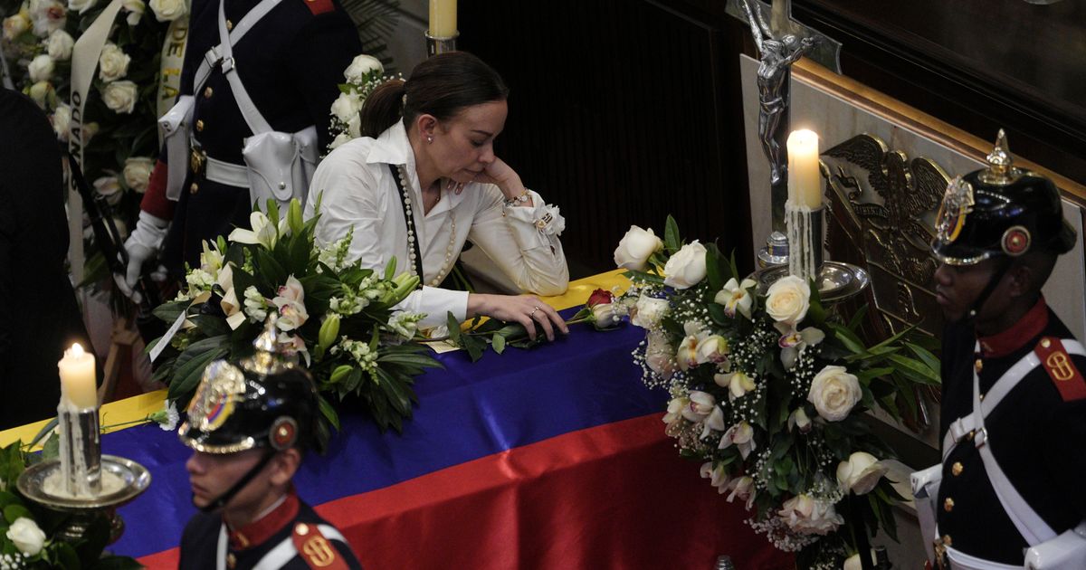 Colombia mourns a senator, Bolivia prepares to vote and more top photos ...