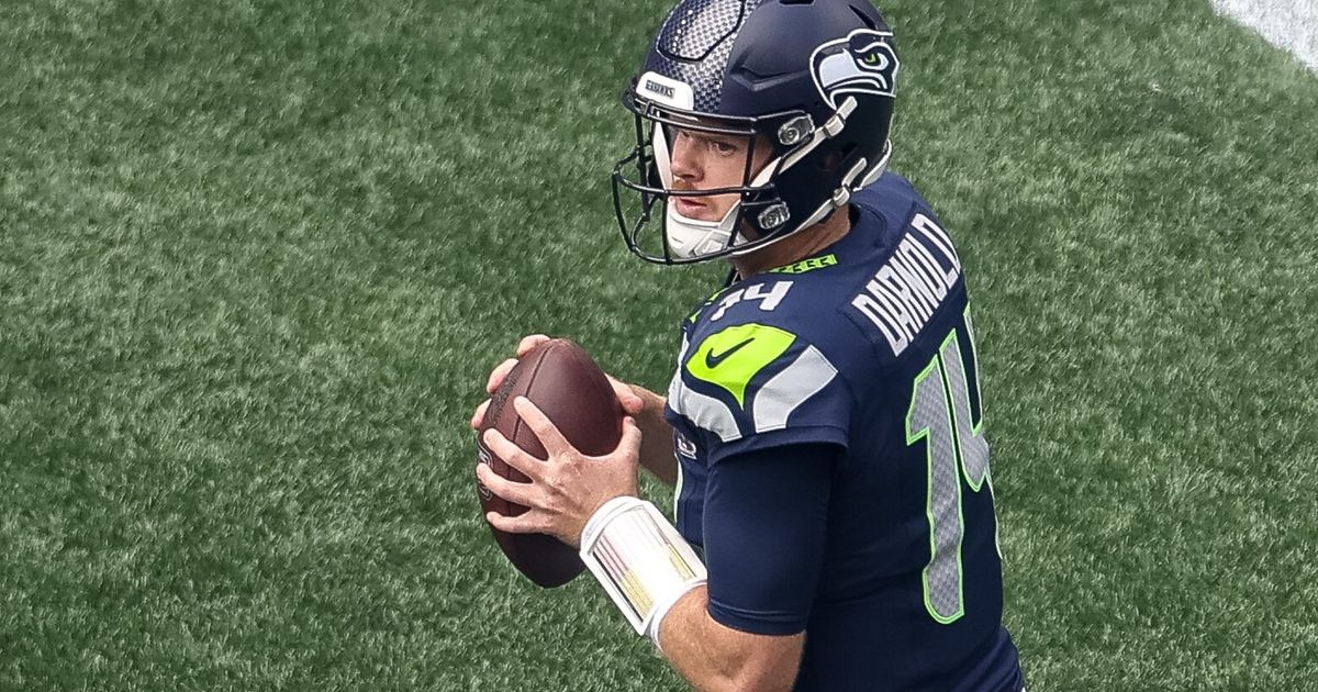Seahawks ‘impressed’ with Sam Darnold despite offense’s issues in ...