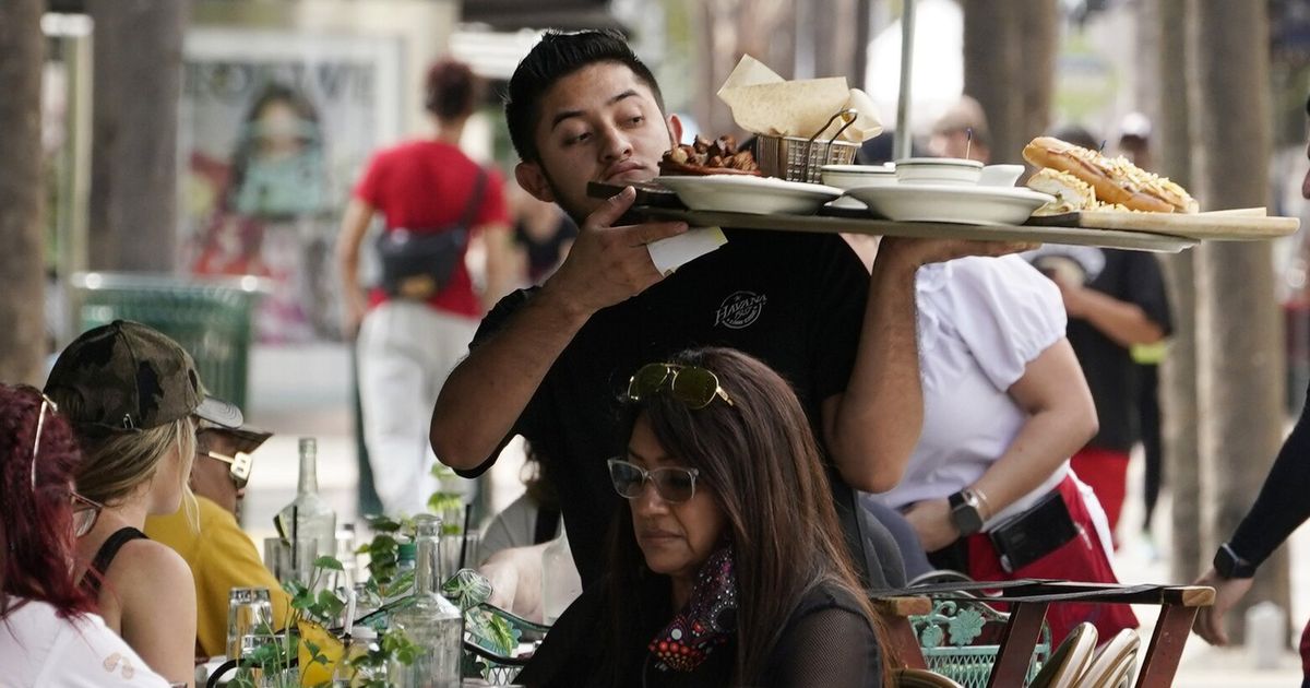 Who Qualifies For No Tax On Tips Here Are The New Rules