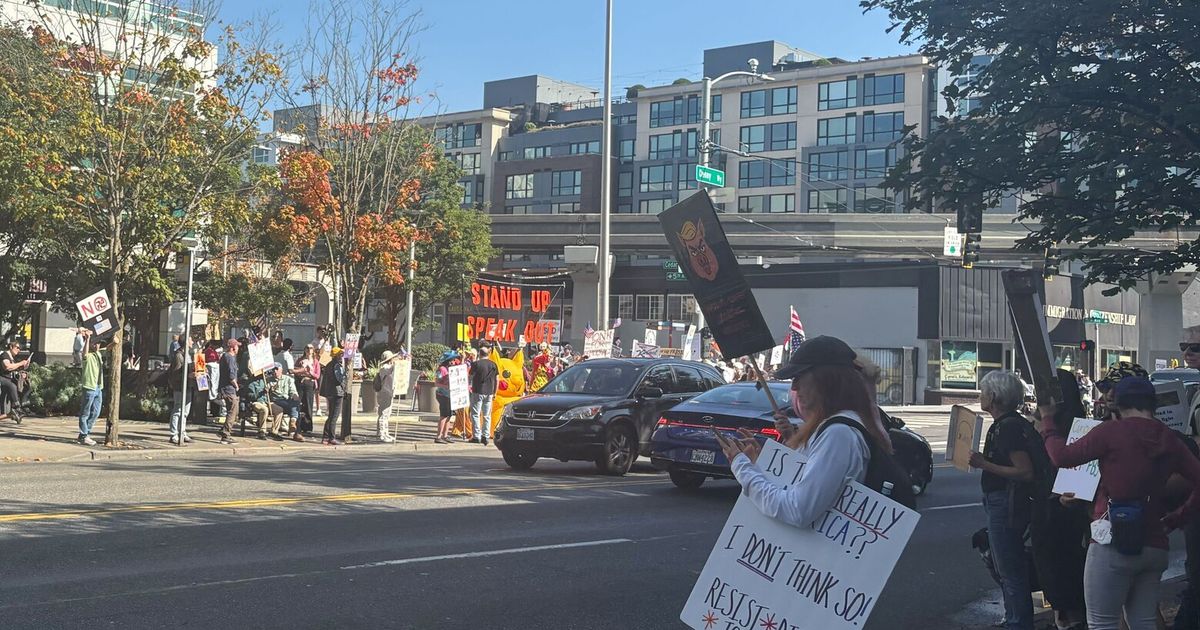 At Seattle rally for Jimmy Kimmel, protesters see free speech in peril ...