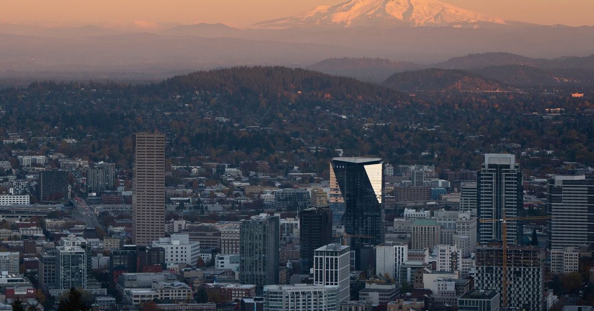 Trump’s ‘war ravaged’ remark gets a nervous laugh from Portland | The ...