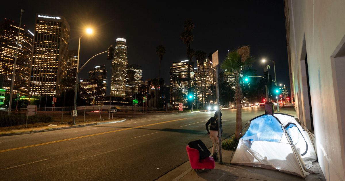 Most US adults think individual choices keep people in poverty, a new ...