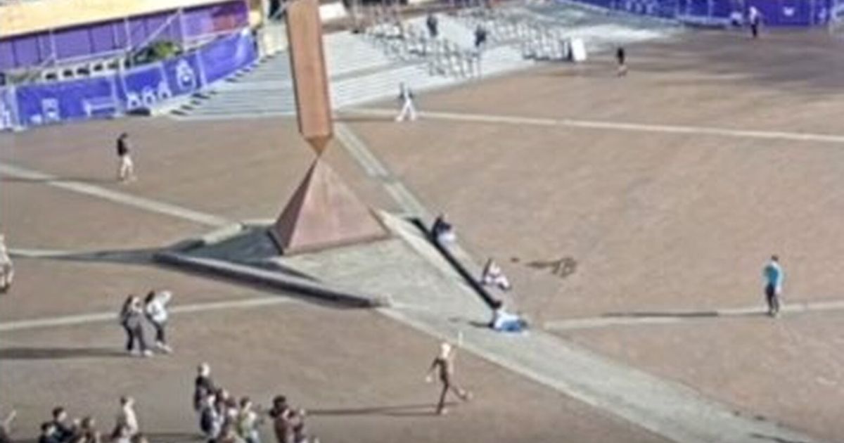 UW students chase disrupter out of class | The Seattle Times