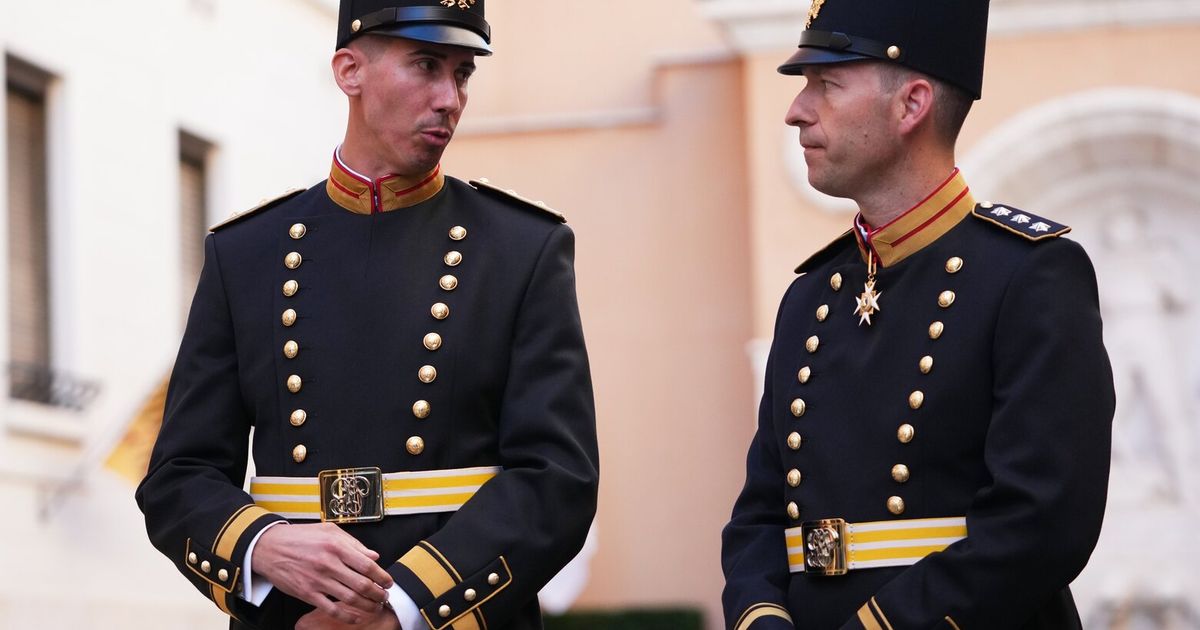 The Swiss Guards have a new uniform. Don’t worry, the iconic one ...