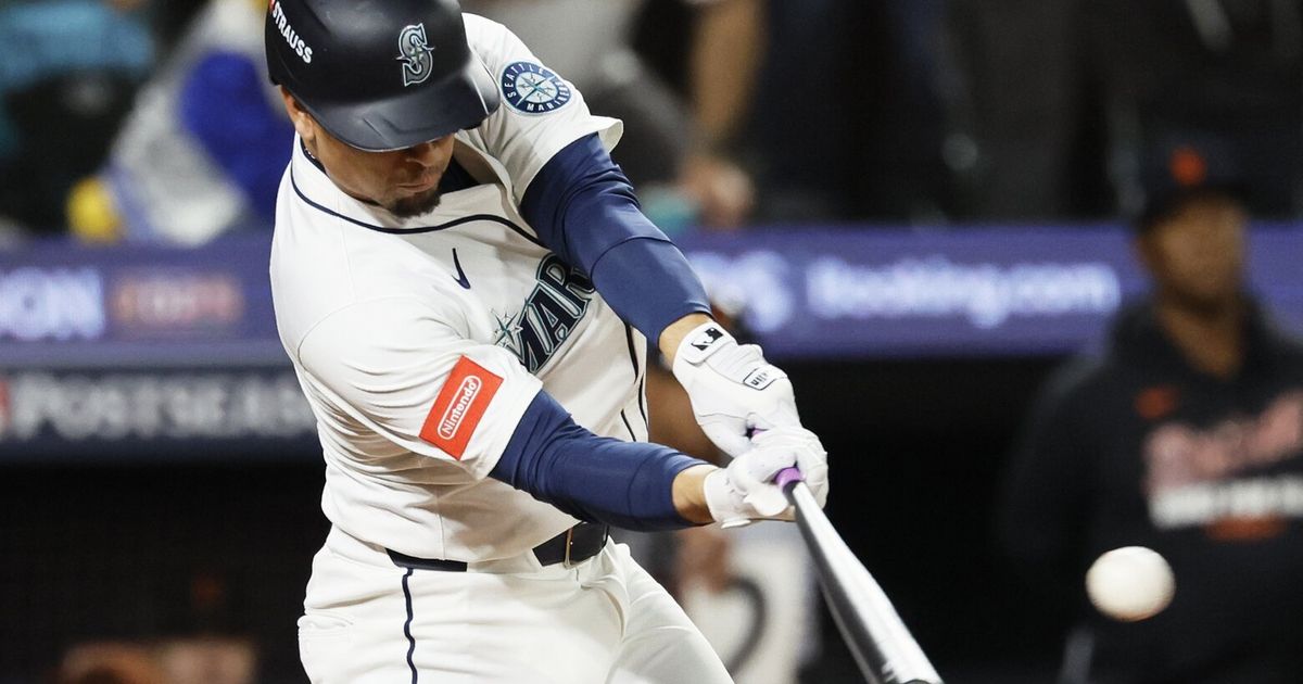 Mariners unsung heroes Leo Rivas, Eduard Bazardo come up huge in ALDS ...