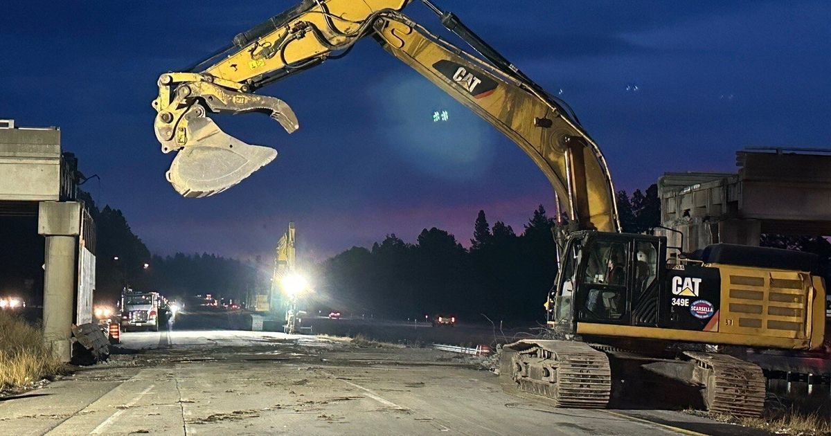 WSDOT demolishes Bullfrog Road overpass on I-90 hit by oversized load ...
