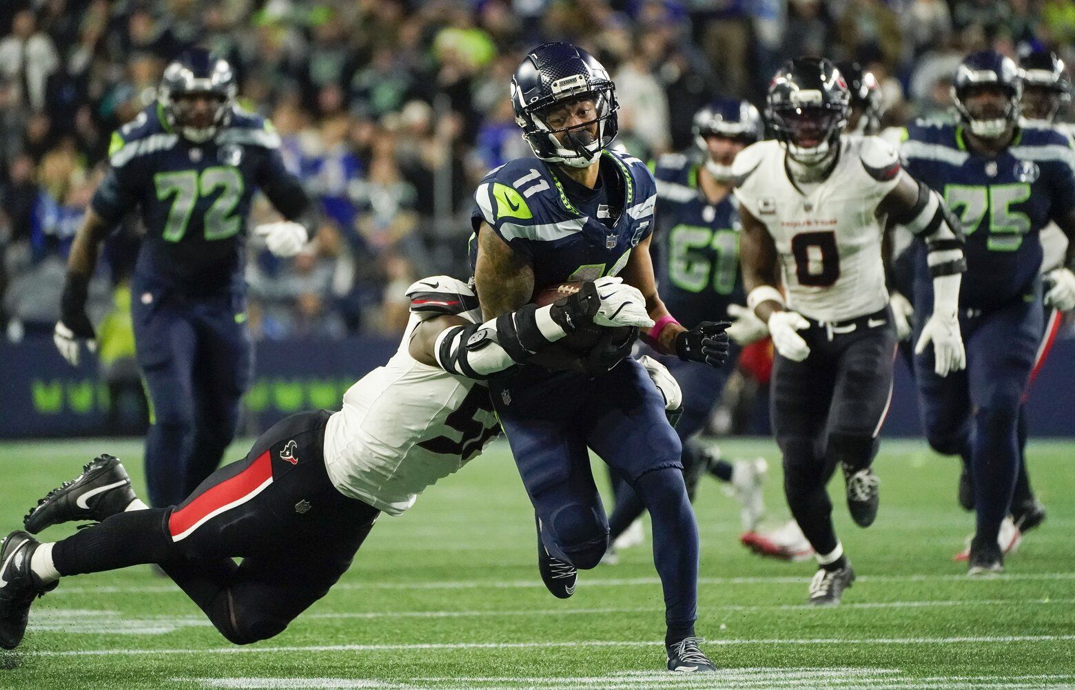 Rumor mill churning as Seahawks approach trade deadline | Notebook ...
