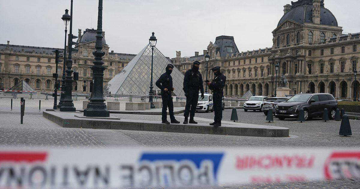 Louvre robbery gang used a brazen new criminal blueprint | The Seattle Times