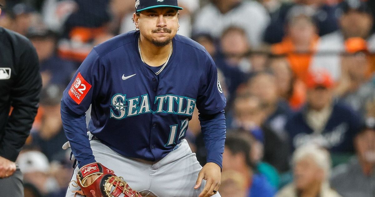 After day away for birth of child, Josh Naylor joins Mariners in ...