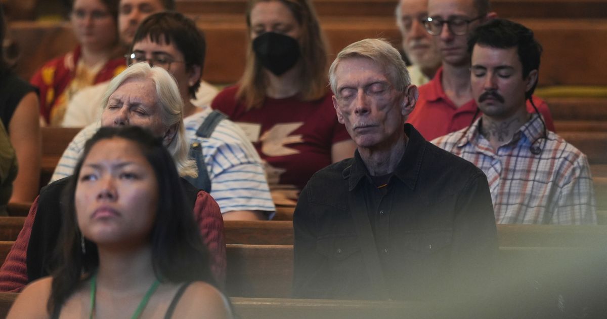 Young adults turn to Quakers’ silent worship to offset — and cope with ...