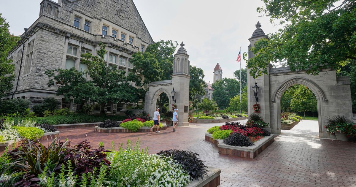 Fired Indiana University student newspaper adviser claims free speech ...
