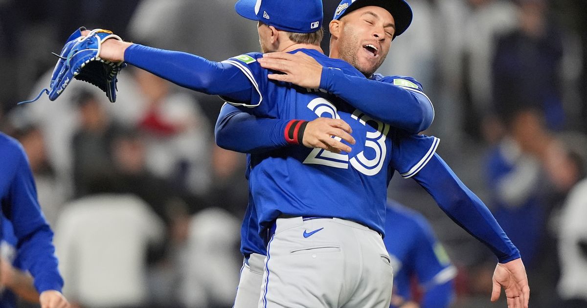 Blue Jays beat Yankees 5-2 in Game 4 to reach first ALCS since 2016 ...