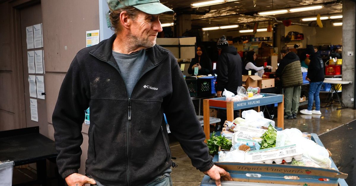 Seattle food banks face a wave of need on first day of SNAP lapse | The ...