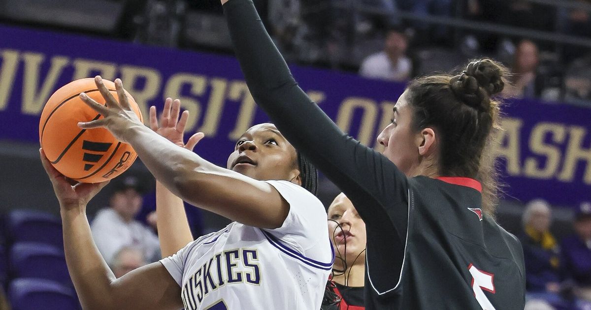 USC transfer Avery Howell shines as UW women rout Seattle U to open ...