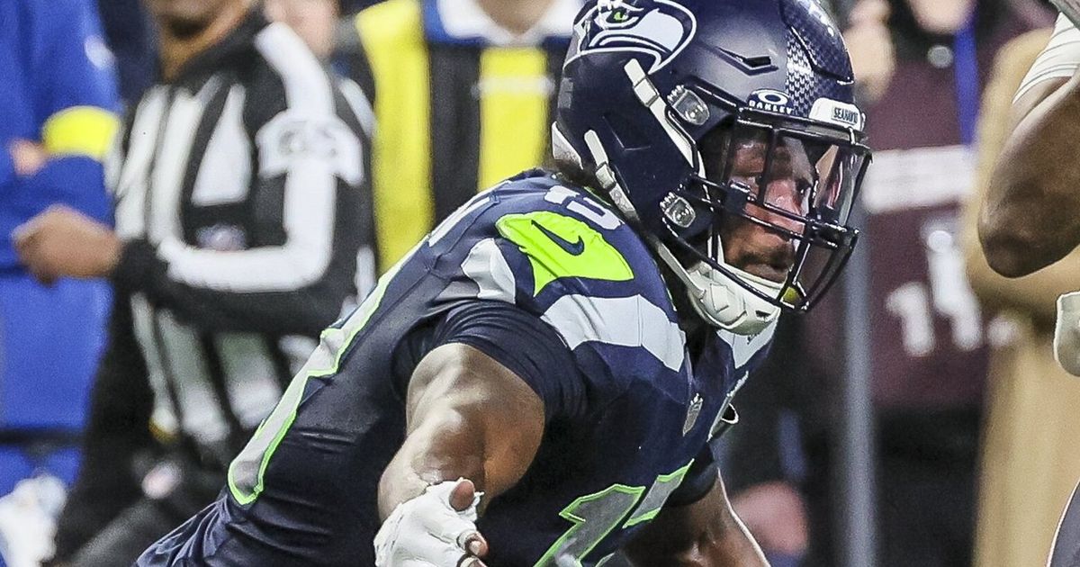 Seahawks’ Ernest Jones IV listed as limited with knee injury | Notebook ...