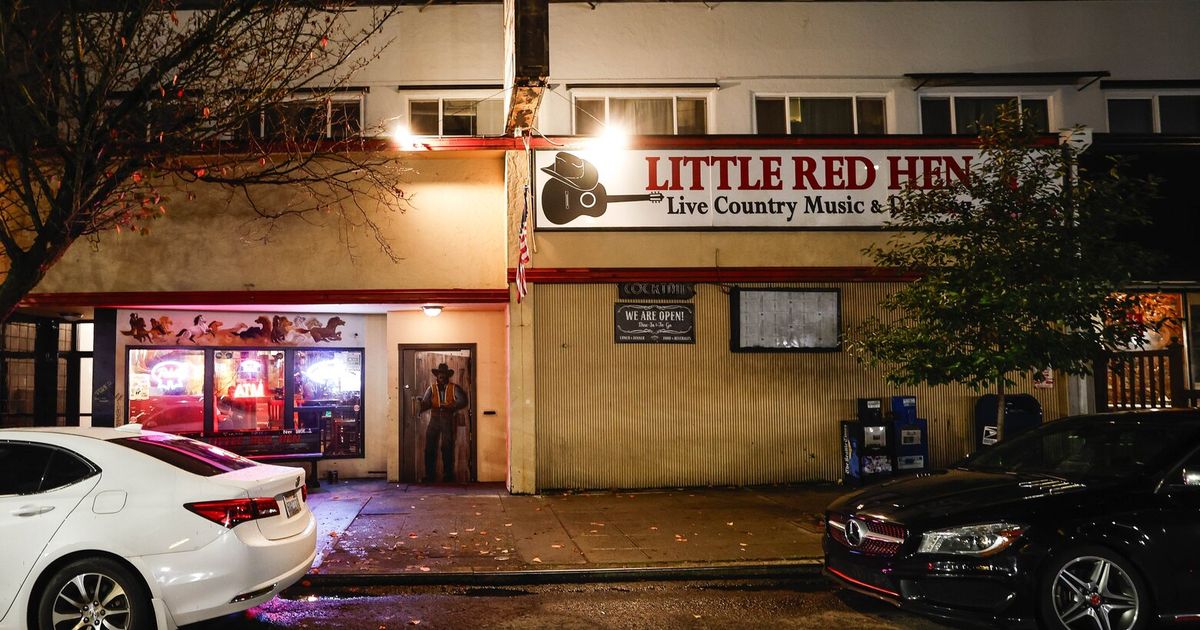 Little Red Hen dive bar update: Court date pushed for lease dispute ...