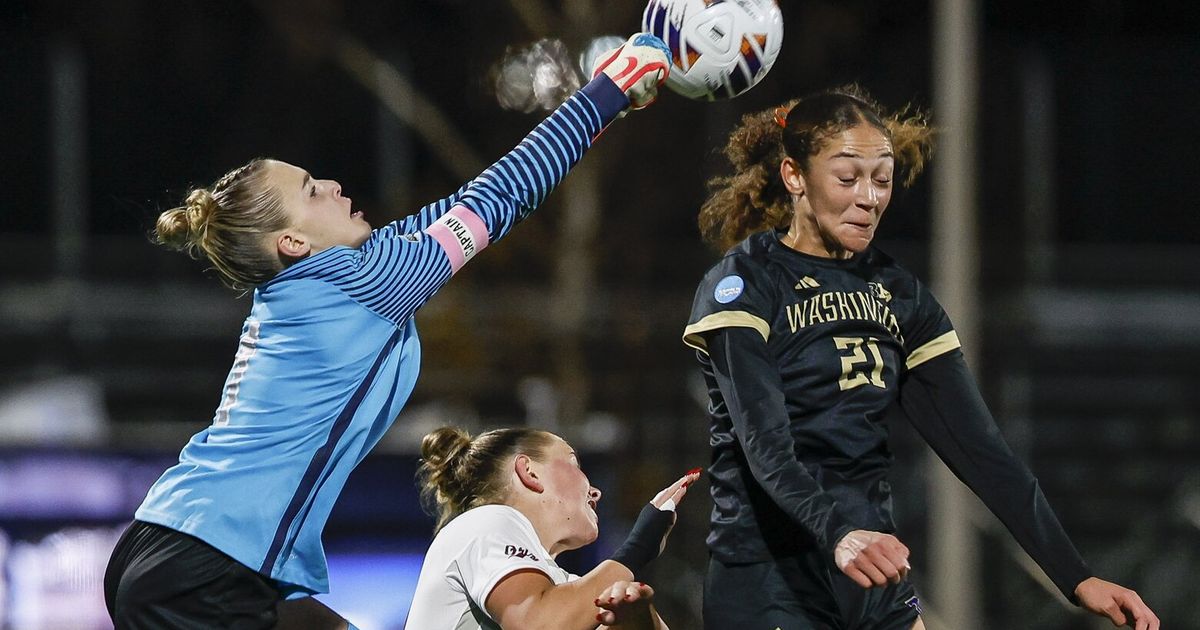 NCAA women’s soccer tournament: Washington Huskies shut out Montana ...