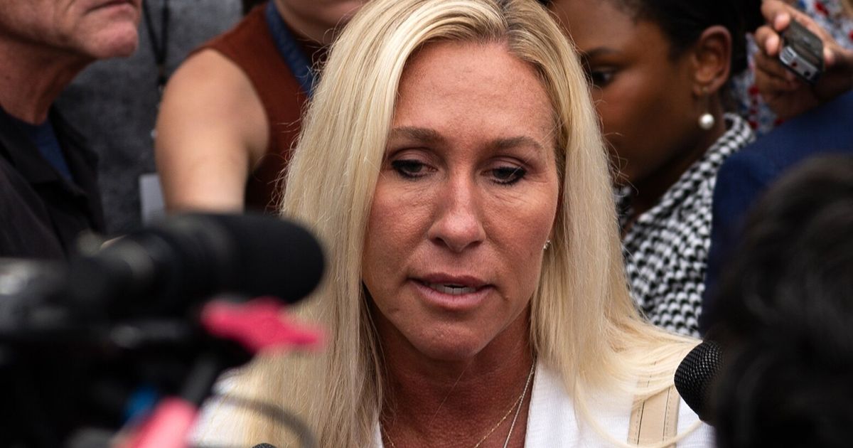 Marjorie Taylor Greene extends an olive branch to Trump | The Seattle Times