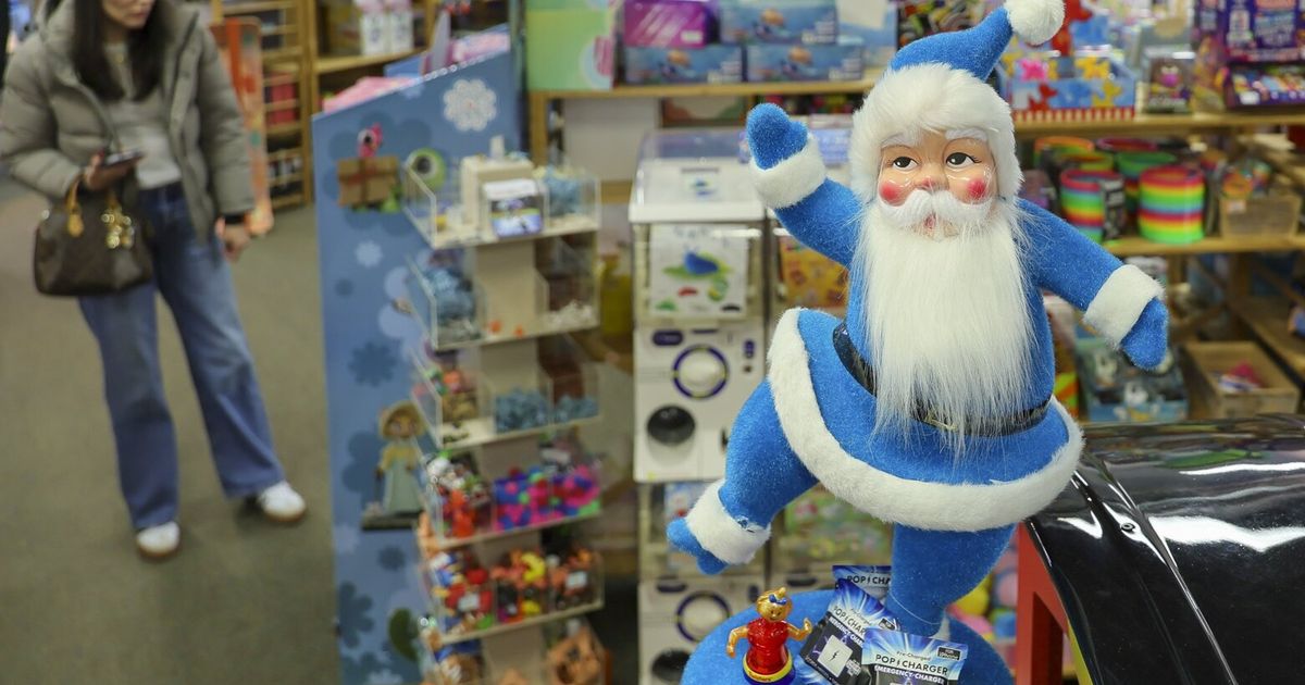 Seattle-area toy stores hope for loyal holiday shoppers as prices rise ...