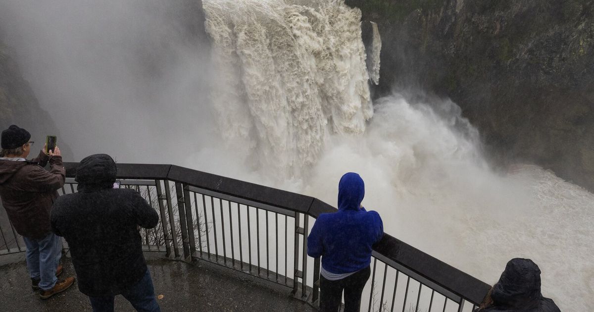 Video: Snoqualmie Falls roars as tribe urges visitors to stay away ...