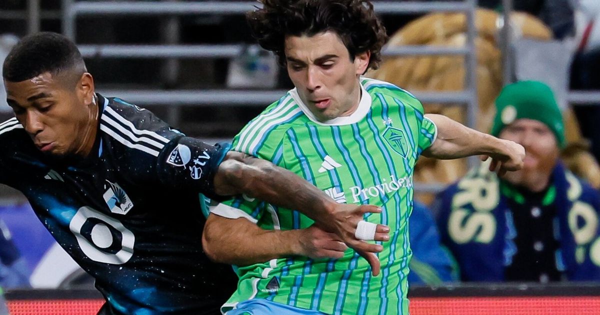 Sounders re-sign midfielder Paul Rothrock | The Seattle Times