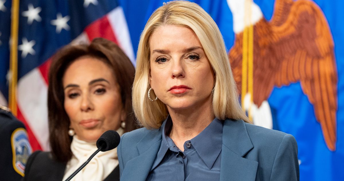 Luigi Mangione‘s lawyers say Bondi’s death penalty decision was tainted ...