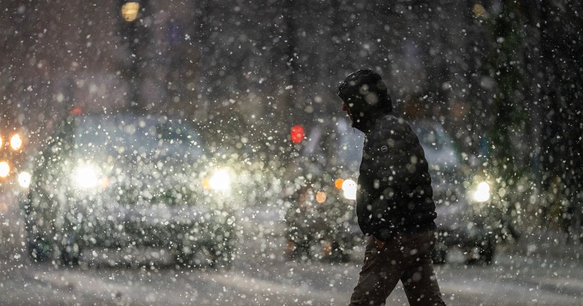 How bomb cyclones form and create dangerous conditions | The Seattle Times